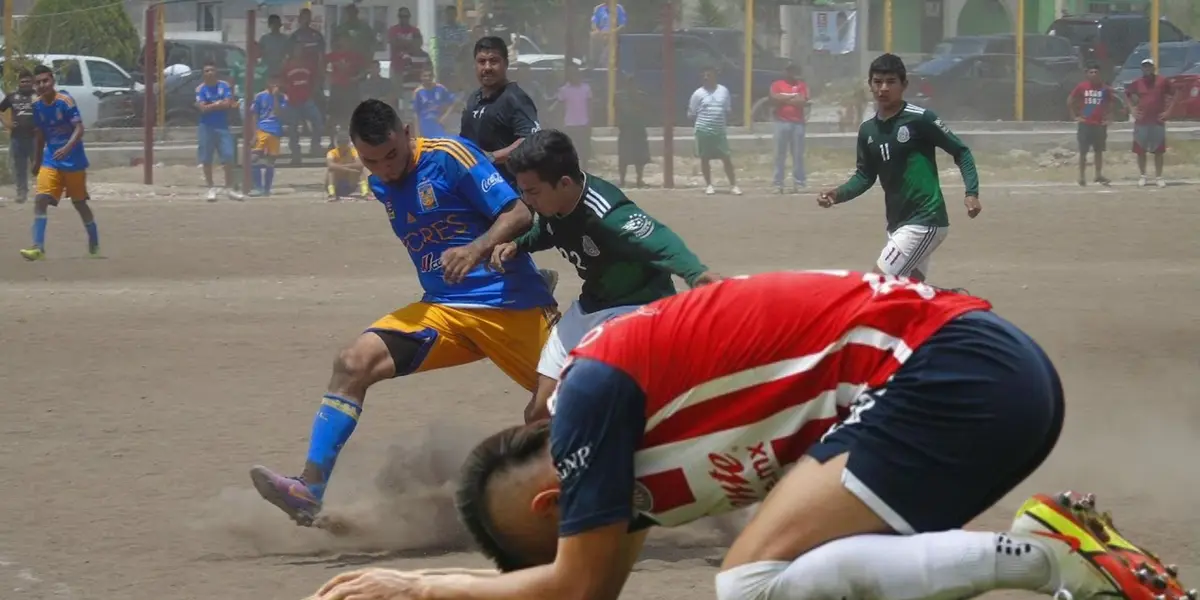 El de Chivas que jugó como si el partido fuera en el barrio y viniera crudo