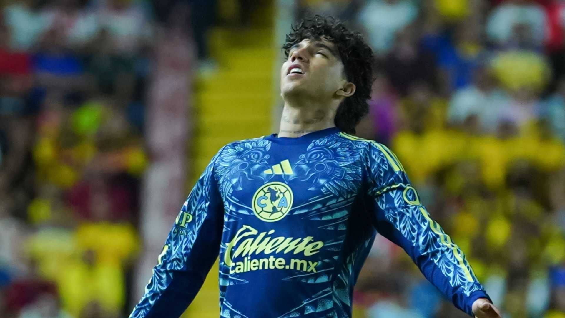 El adiós de Kevin Álvarez, destapan el club que se llevaría al defensa ...