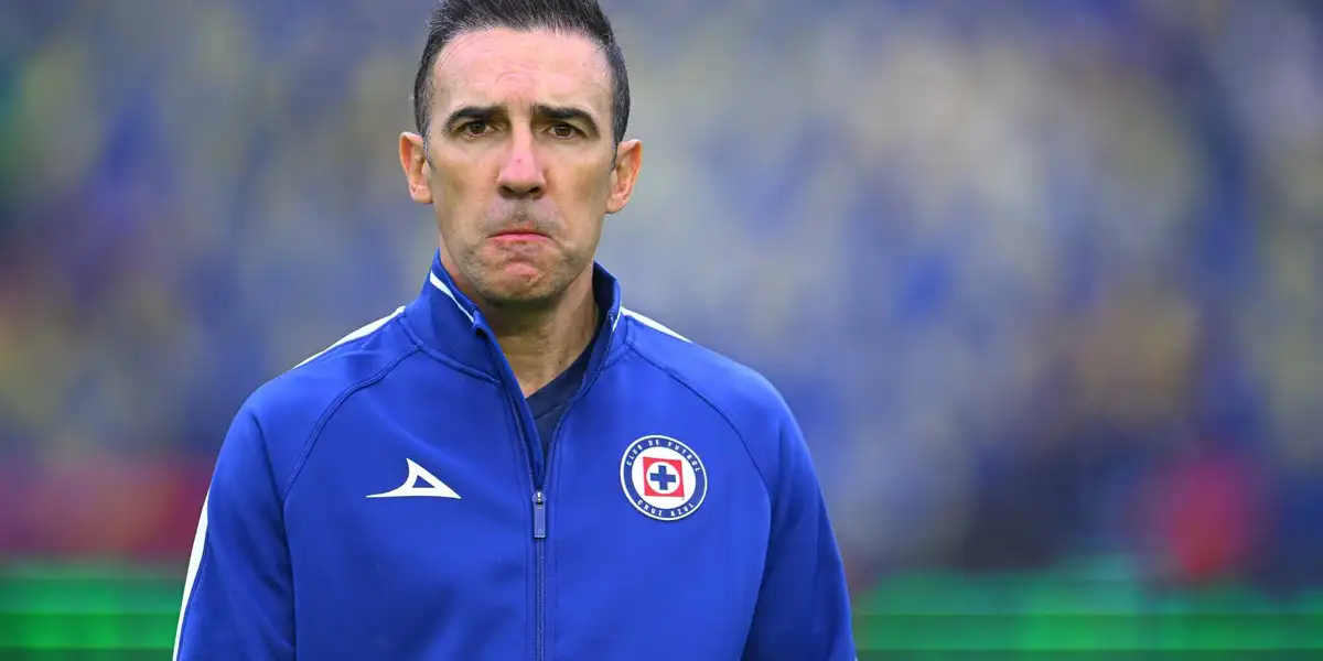 ¿Se queda o se va? La decisión de Cruz Azul sobre el destino de Vicente Sánchez